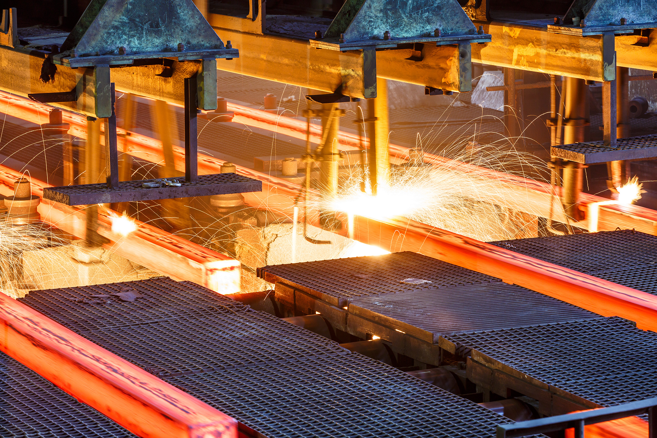 Vacuum Arc Remelting Furnace - exi